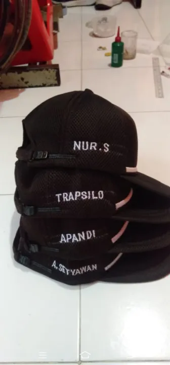 TOPI SATPAM/SECURITY COSTUM BORDER NAMA , NAMA PT | Lazada Indonesia