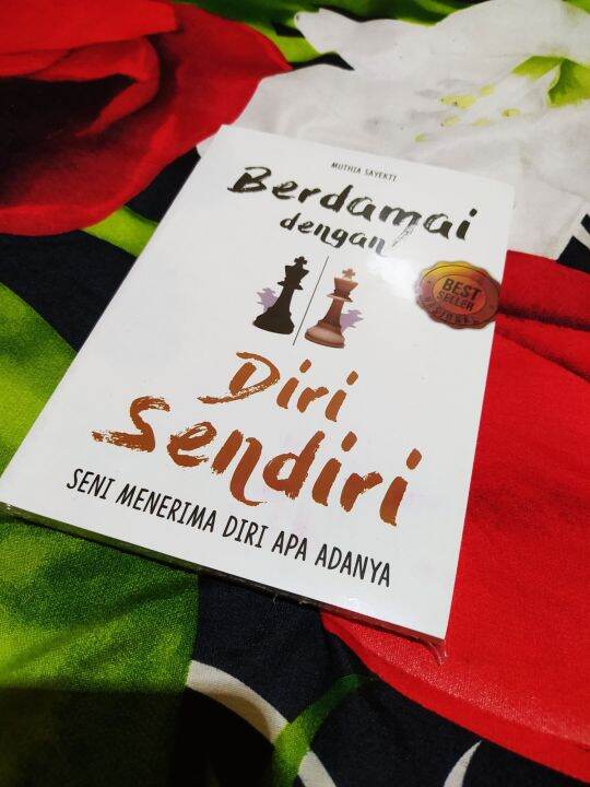 BUKU MOTIVASI BERDAMAI DENGAN DIRI SENDIRI KARYA MUTHIA SAYEKTI bookpaper | Lazada Indonesia