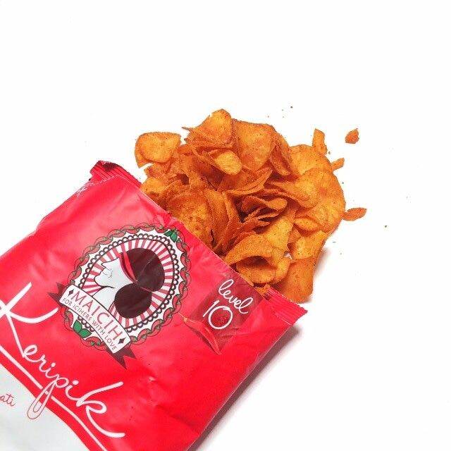 Keripik Singkong Pedas Maicih Legendaris Snack Oleh oleh Bandung ...