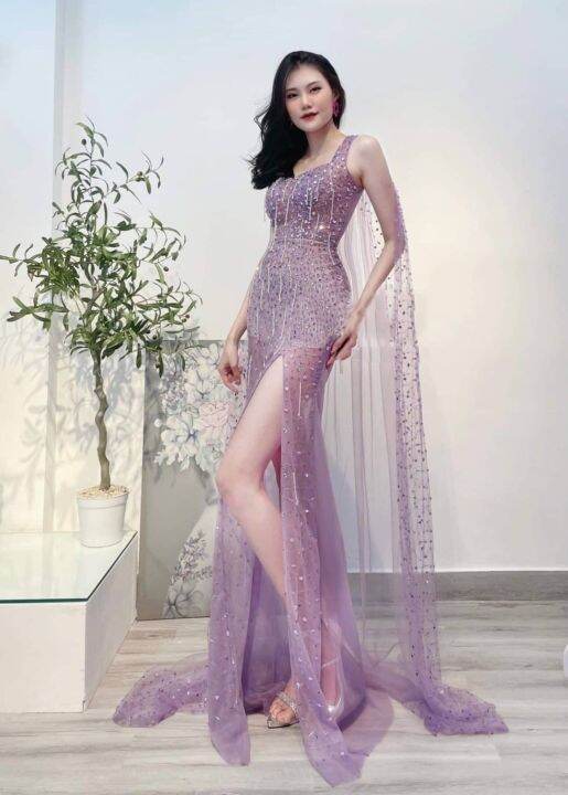 EasyJoin DHCC06 เดรสยาวซรทรูประดับเพชรหยดน้ำทั้งตัว พรีออเดอร์14-21วัน สนใจเช่าแชทสอบถามร้านได้ ...