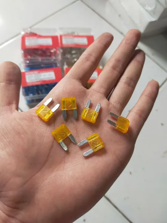 FUSE DX MINI SEKRING SIKRING TANCAP MINI MOTOR KECIL SMASH SHOGUN 5A ...
