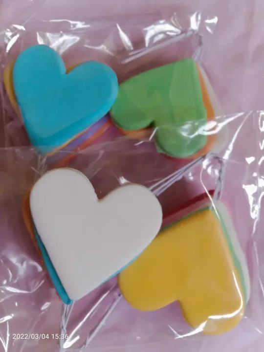 [SWEET STORE] HEART CANDY (edible) assorted color for cake and cupcake ...