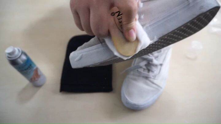 โฟมทำความสะอาดรองเท้าผ้าใบและรองเท้ากีฬา + สเปรย์ดับกลิ่นเท้า KLEEN ...