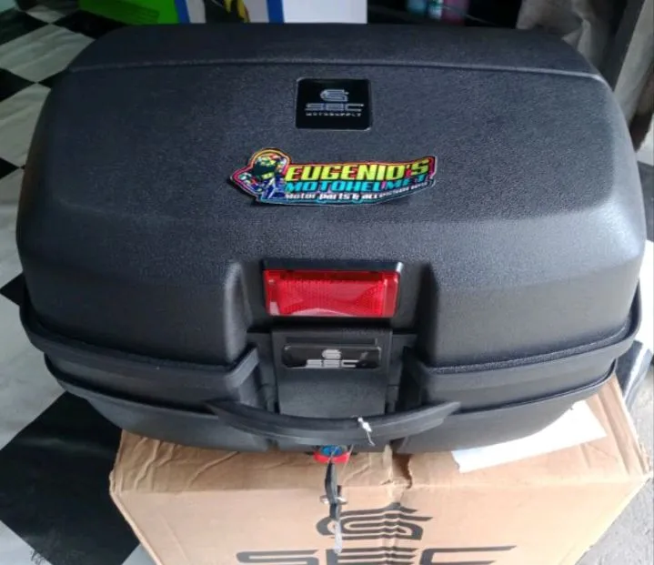 Sec top box 32 liters for motorcycle | Lazada PH