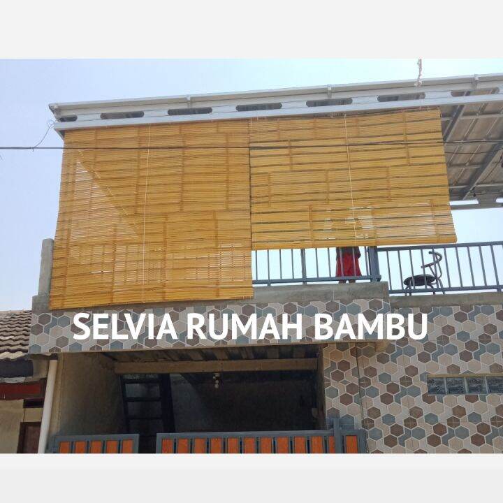 tirai bambu gulung penutup teras sudah di perenis / kereh bambu gulung ...