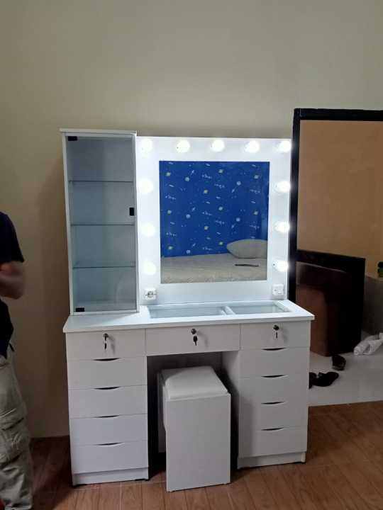 MEJA RIAS ARTIS / MEJA RIAS MINIMALIS / MEJA RIAS LAMPU / MEJA MAKE UP ...