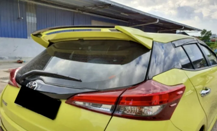Toyota Yaris 2018 2019 2020 2021 2022 Rear roof top spoiler lip OEM ...