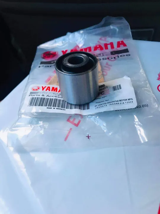 Engine bushing / Engine support bushing for Aerox v1 Original yamaha ...