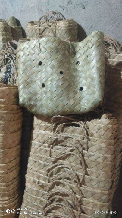 Bayong (for chicken) with freebies | Lazada PH