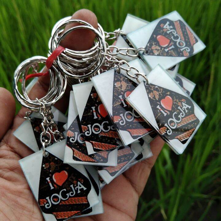 1 pcs gantungan kunci akrilik motif gunungan i love Jogja Souvenir ...