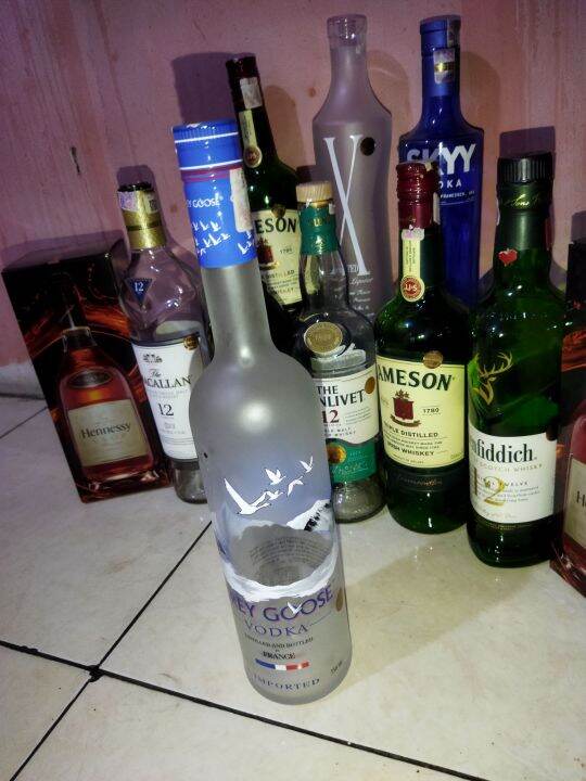 botol bekas minuman keras miras Voodka grey GOOSE botol miras botol ...