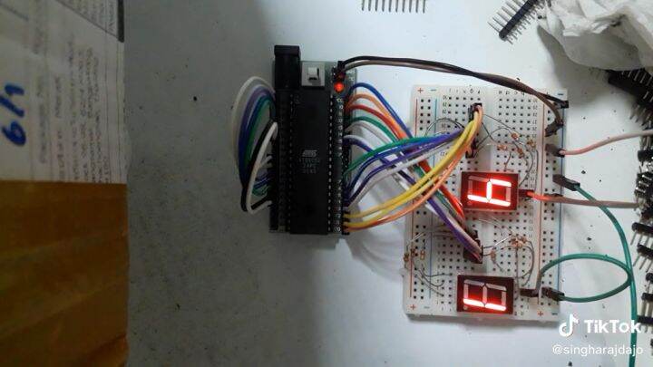ชิปไมโครคอนโทรลเลอร์ ควบคุม 7segment controller number 00-99 binary code input binary code ...
