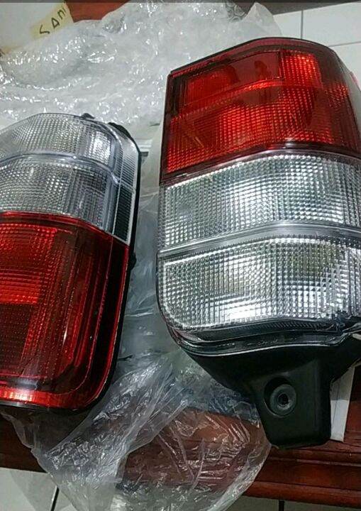 Lampu Stop/Stop Lamp/Kijang kapsul 2000 2001 2002 | Lazada Indonesia