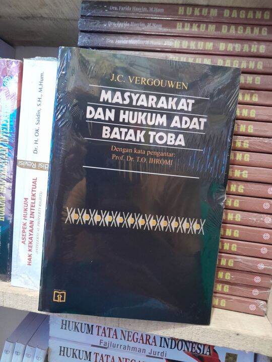 Buku Masyarakat Dan Hukum Adat Batak Toba Oleh V.C.Vergounwen | Lazada ...