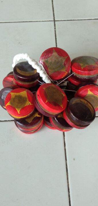 Permainan YOYO tradisional / 1iket 20 biji YOYO kayu mauni | Lazada ...