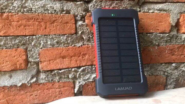 LAMJAD แบตเตอรี่สำรอง พลังงานแสงอาทิตย์ ไฟฉายในตัว พร้อมที่หนีบกระเป๋า ...