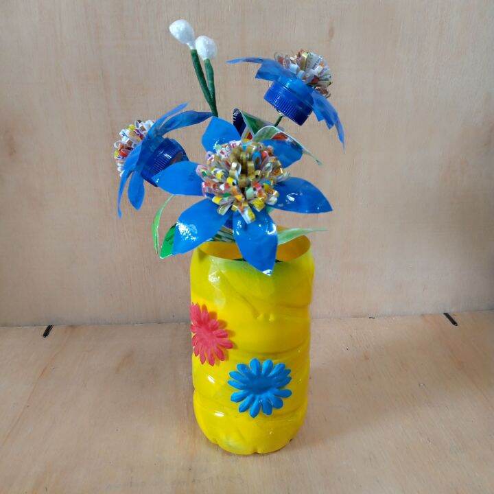 Kerajinan Tangan Bunga Botol Plastik Bekas Lengkap Vas Bunga Dari Botol ...