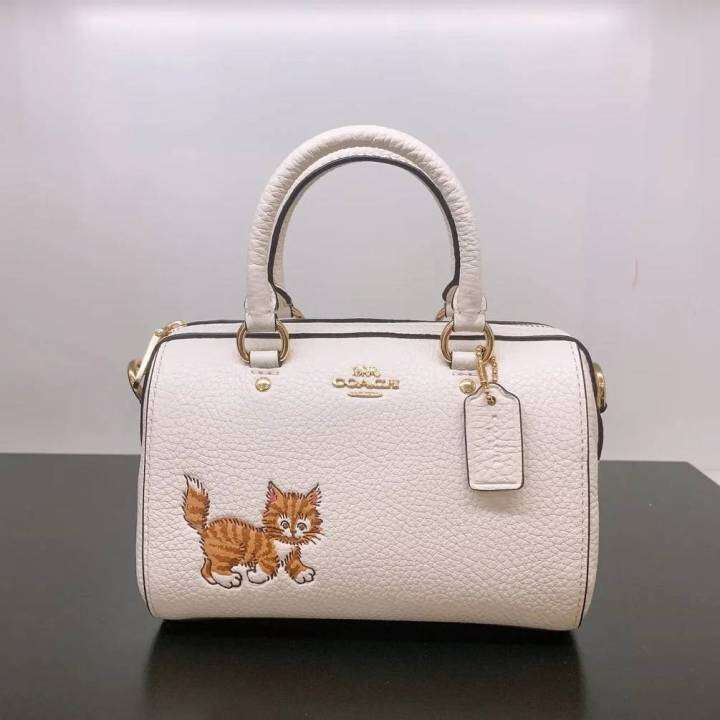 Coach Mini Rowan หมอนจิ๋วสีขาวลายหมา | Lazada.co.th