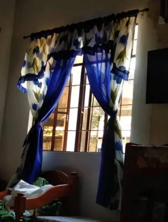 Double panel curtain Blue may biyak sa gitna archo sa taas at rafles ...