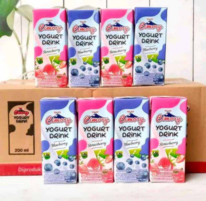 Cimory yogurt drink 200ml 1 karton isi 24 Ready rasa strawberry dan blueberry...Exp Januari 2024 ...