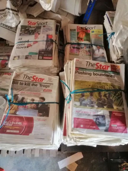 1kg Old Used English Newspaper Newspapers Surat Khabar Lama New News Strait Straits Time Second ...
