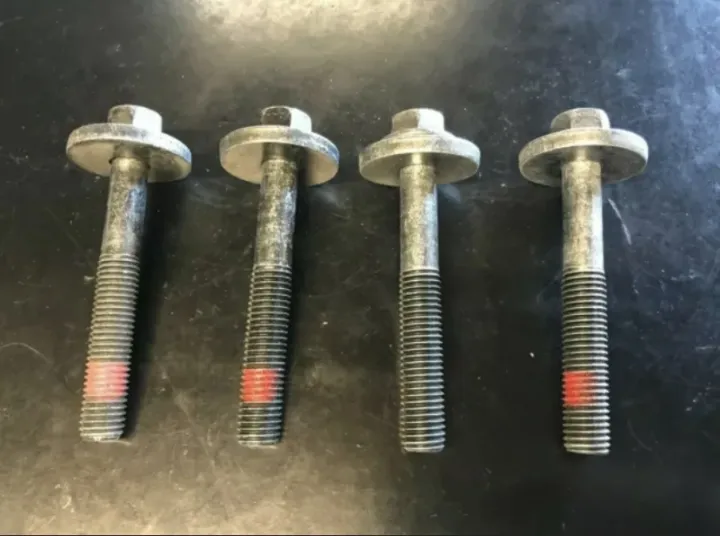 AK69 GENUINE VOLVO FRONT SUBFRAME SUB FRAME BOLTS X 4 S60 V70 S80 XC90 ...