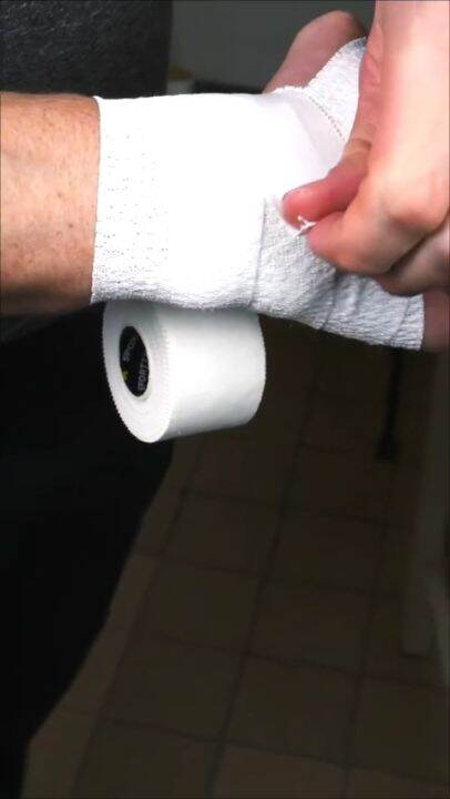 FINGER TAPE / WRIST TAPE 5 CM X 4.5 M PERBAN ELASTIS TAPPING OLAHRAGA ...