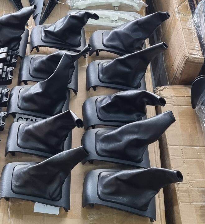 Toyota Hiace Shifter Boot Assembly 2005 to 2013 | Lazada PH