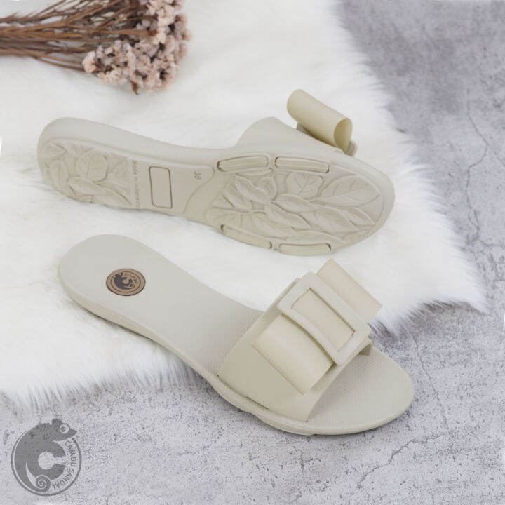 Camou Sandal Slop Wanita Karet Empuk Simple Elegan Kekinian Terbaru ...