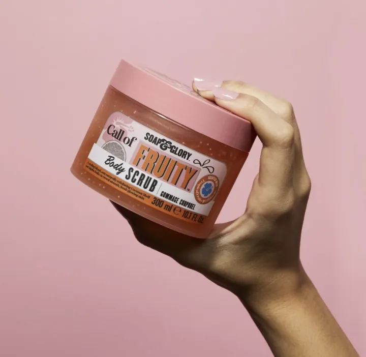Soap & Glory โซพ แอนด์ กลอรี่ คอล ออฟ ฟรุ๊ตตี้ บอดี้ สครับ 300 ml. | Lazada.co.th