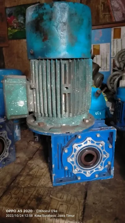 Dinamo Motor 3 Phase 5,5 HP Gear Box Tipe 'L' Rasio 1:30 Rpm Standar 1420 (Lilitan Di Jamin Asli ...