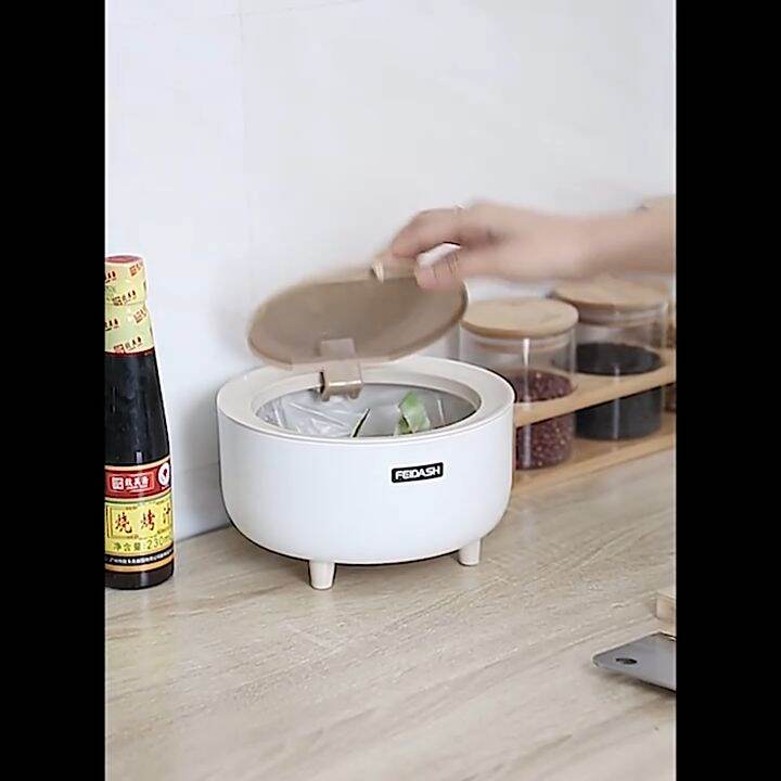 BIGSPOON Japanese Style 2L Desk Dustbin With Cover | Mini Garbage Bin ...