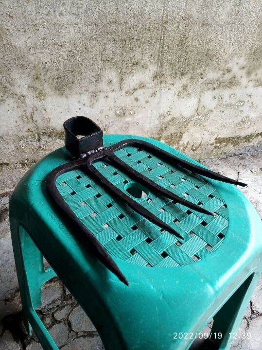 gacok cangkul /cangkrang/garukan jerami dan sampah 20 cm gigi 4 ...