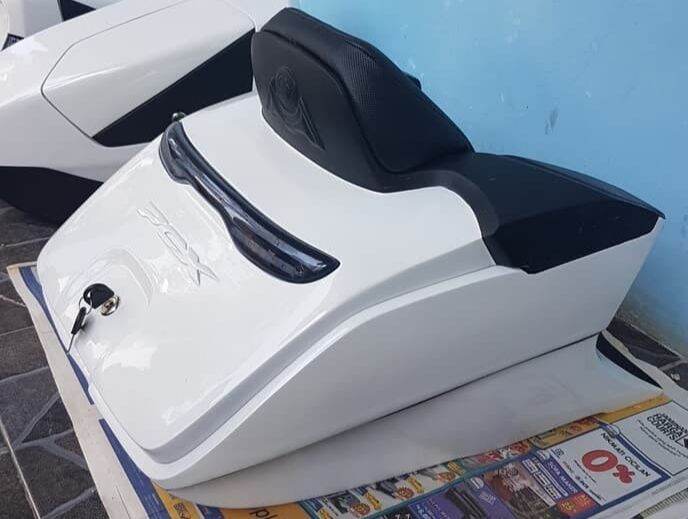top box belakang pcx 150. nyaman untuk sandaran dan bawa barang barang ...