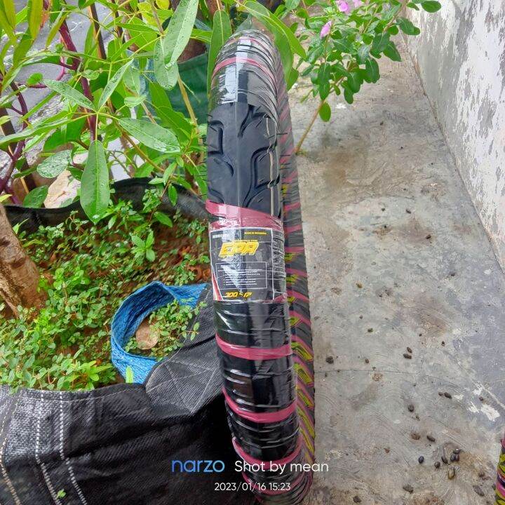 BAN MOTOR 300 RING 17 BAN DONAT ATAU (80/90 & 90/90) RING 14 TUBETYPE ...