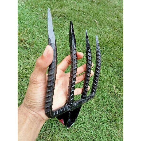 Pacul Garuk | Cangkul Garuk Sampah | Garpu sampah besi ulir | Lazada ...