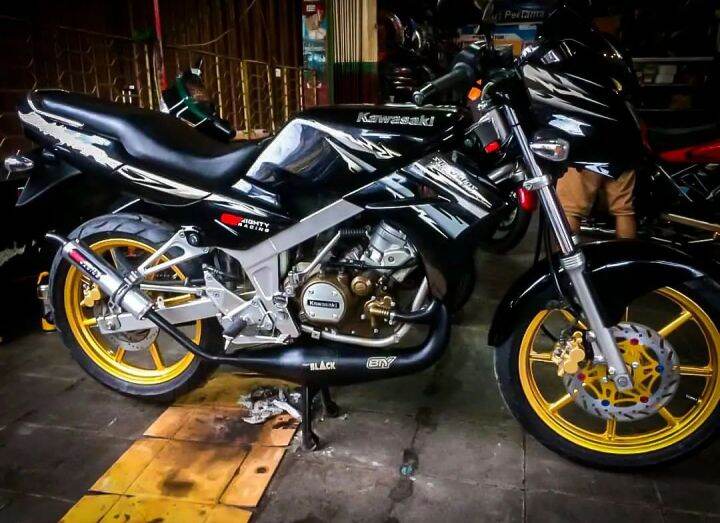 Striping lis sticker standar ori Kawasaki ninja r 2011 hitam striping ...