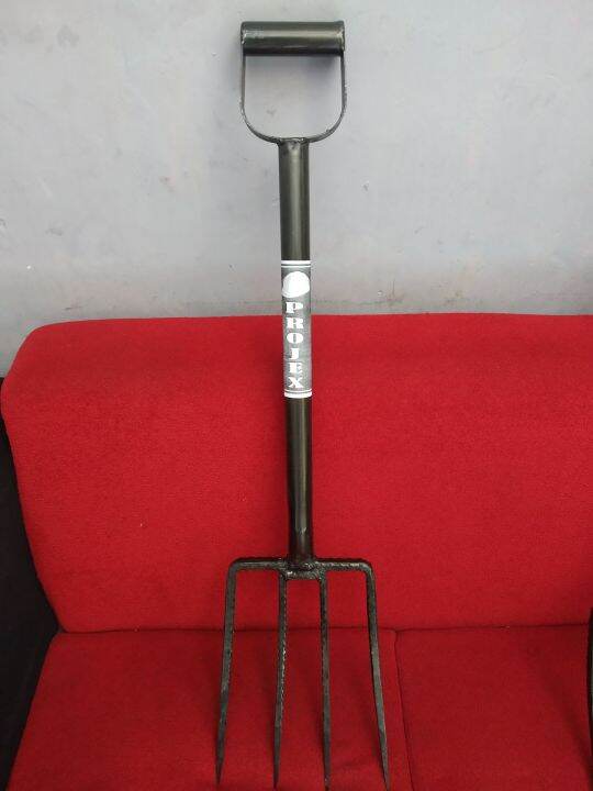 garpu tanah / garpu injak garpu 4 jari. gagang besi pool dari baja ...