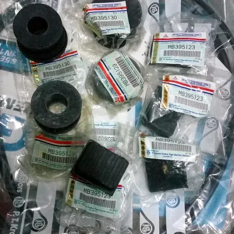 karet bantalan kabin atau karet kabin canter turbo Orsinil asli ...