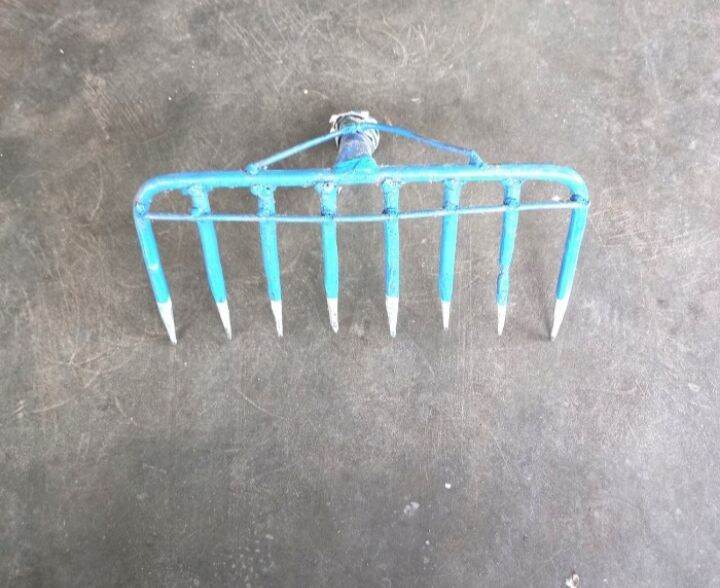 Garukan besi /garuk tanah/ garuk taman | Lazada Indonesia