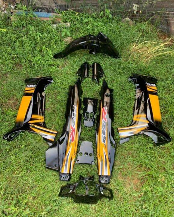 cover body Yamaha fiz r full set halus warna hitam set stiker | Lazada ...