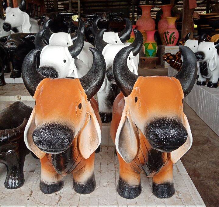 D357 รูปปั้นวัว (ขายเป็นคู่ 💥ราคานี้ได้ 1 คู่) มี 2 สี ตัวสูง 30 ซม. ...