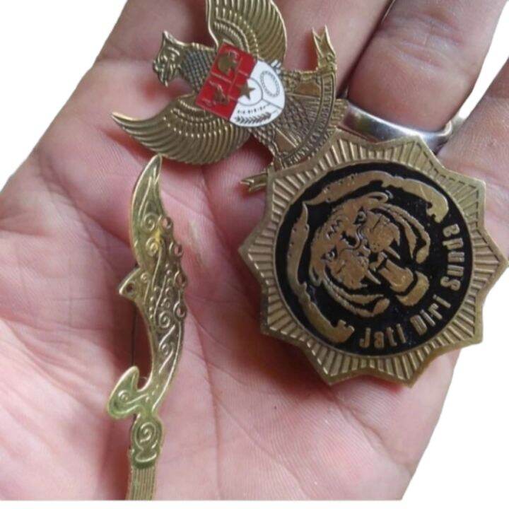 pin bross kujang jati diri sunda garuda | Lazada Indonesia
