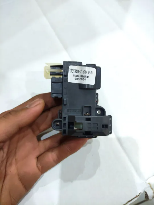 DOOR LOCK Sharp SWITCH PINTU MESIN CUCI FRONT LOADING SHARP | Lazada Indonesia