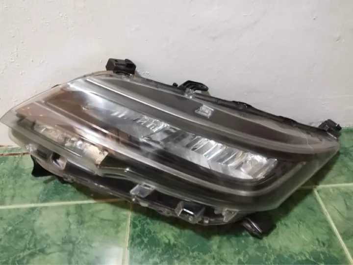 Toyota Rush Head Light 2016-2020 Left (orig surplus) | Lazada PH