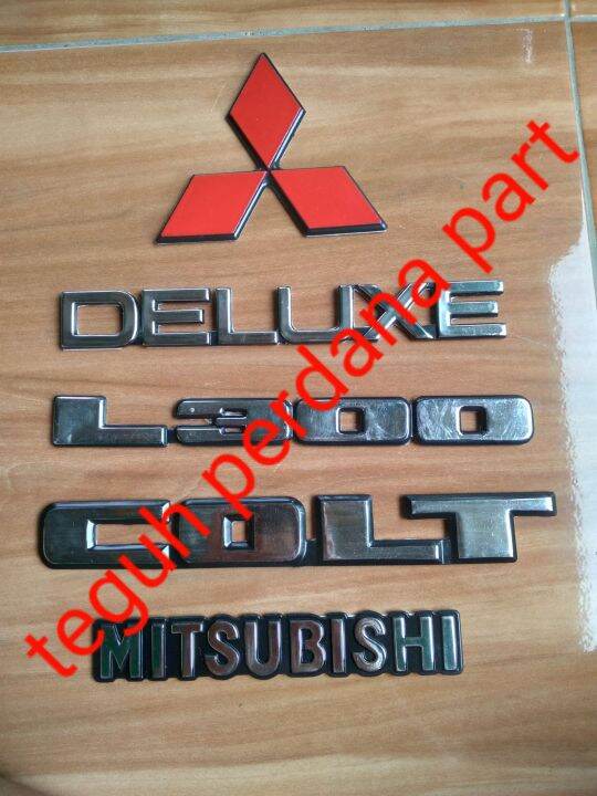 Emblim colt L300 1set 5macam timbul Logo L300 5macam tinggal tempel aja ...