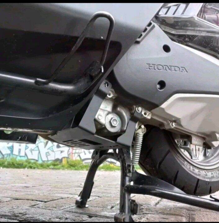 Cover engine PCX 160. ADV 160. VARIO 160 pelindung mesin | Lazada Indonesia
