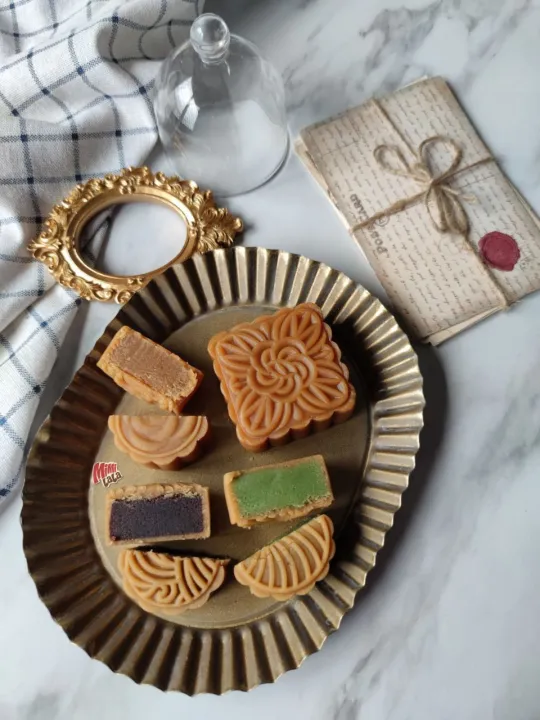 Kuih Bulan Halal|Mooncake Halal by Mimilala HQ (2 BIG pcs ) | Lazada