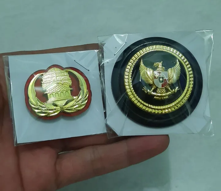 PIN JENGKOL GARUDA DAN PIN KORPRI PREMIUM MAGNET | Lazada Indonesia