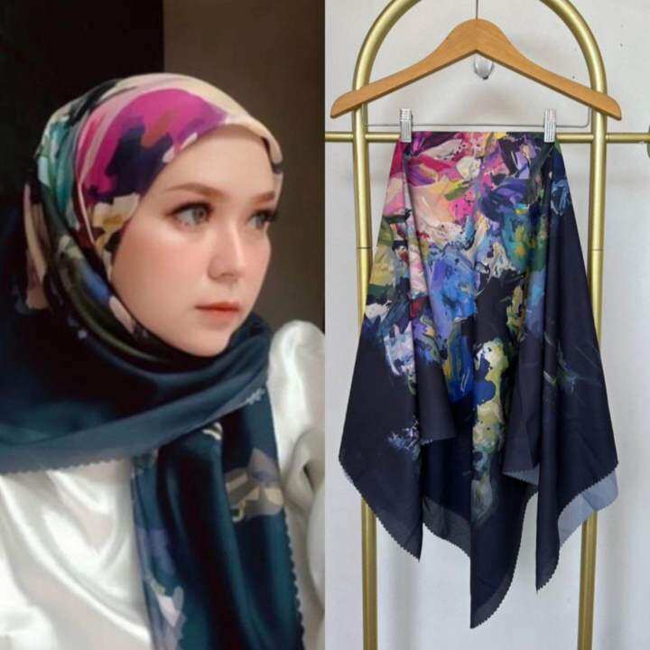 Jilbab Segiempat Fucia Motif Bunga Cantik Baniescoop / Hijab Voal Motif ...